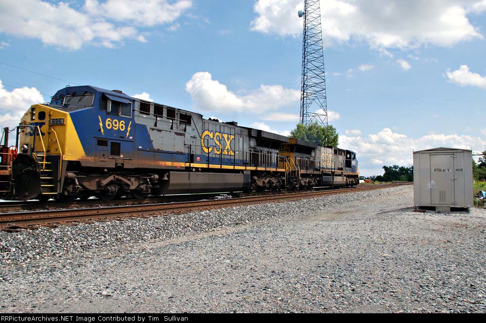 CSX 696